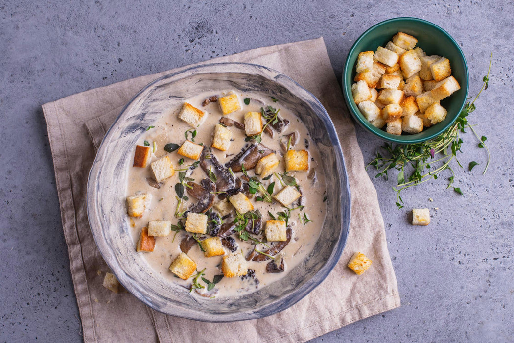 Kreemine seenesupp küüslauguste krutoonidega – Clean Kitchen