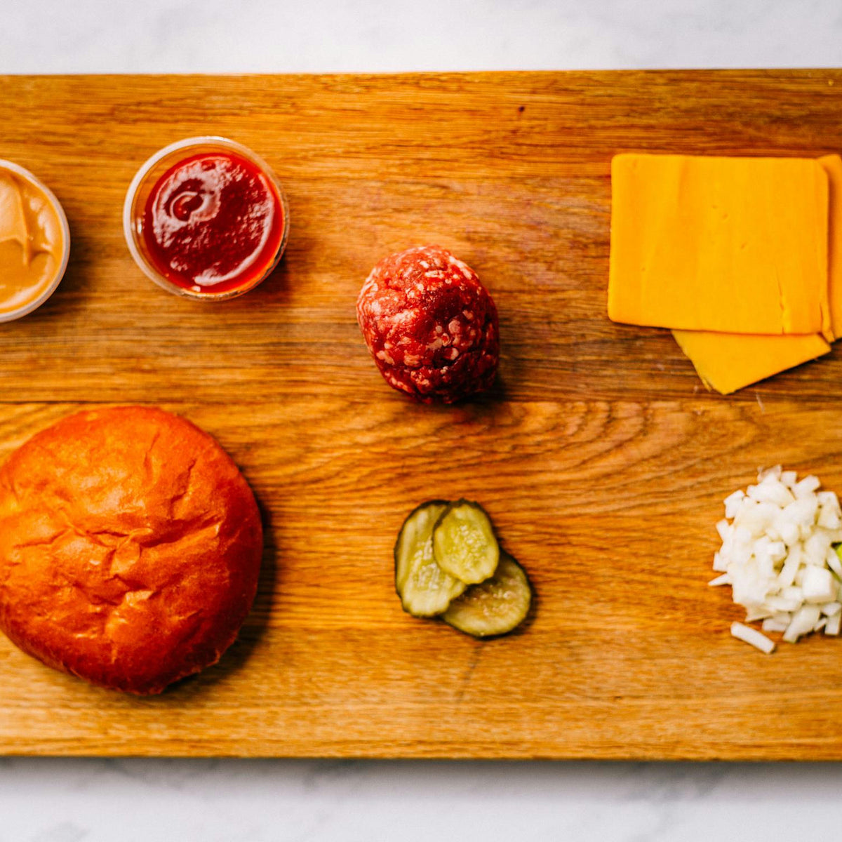 Klassikaline juustuburger koduste friikartulitega – Clean Kitchen